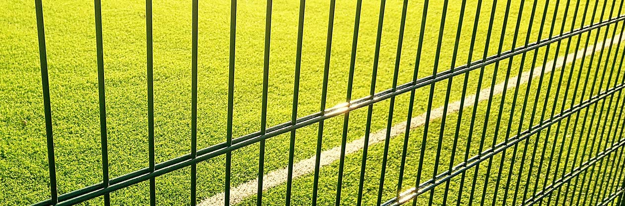 Zaunsysteme aus Doppelstabmatten - individuelle Metallzäune | Gartenzaun24